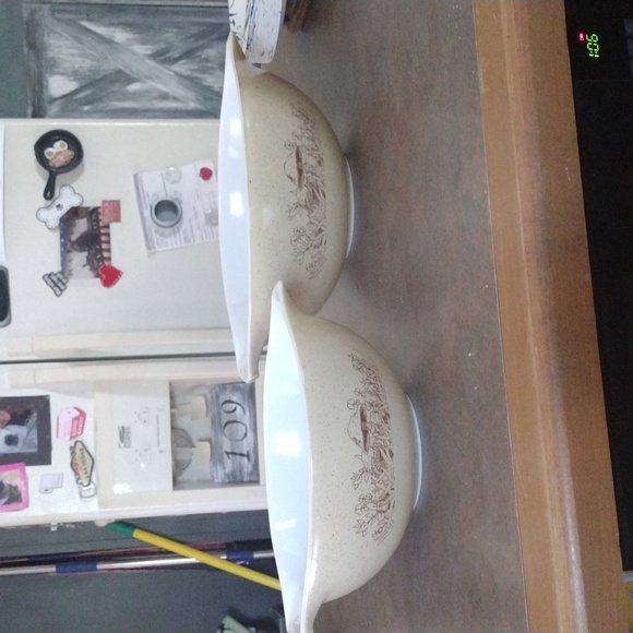 Pyrex | Kitchen | 2 Vintage Pyrex Forest Fancies Mushroom Beige Brown ...